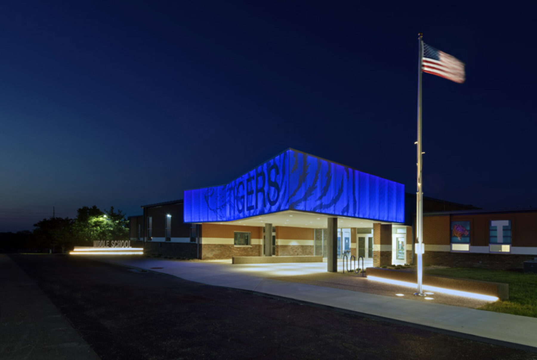 Hollister R-V School District- Middle School & Training Center